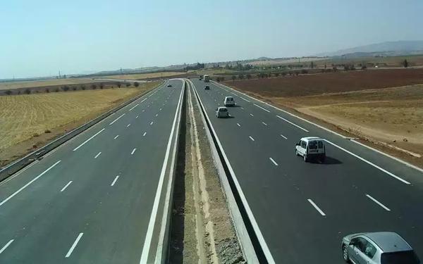 Expansion des autoroutes : un investissement stratégique de la société ...